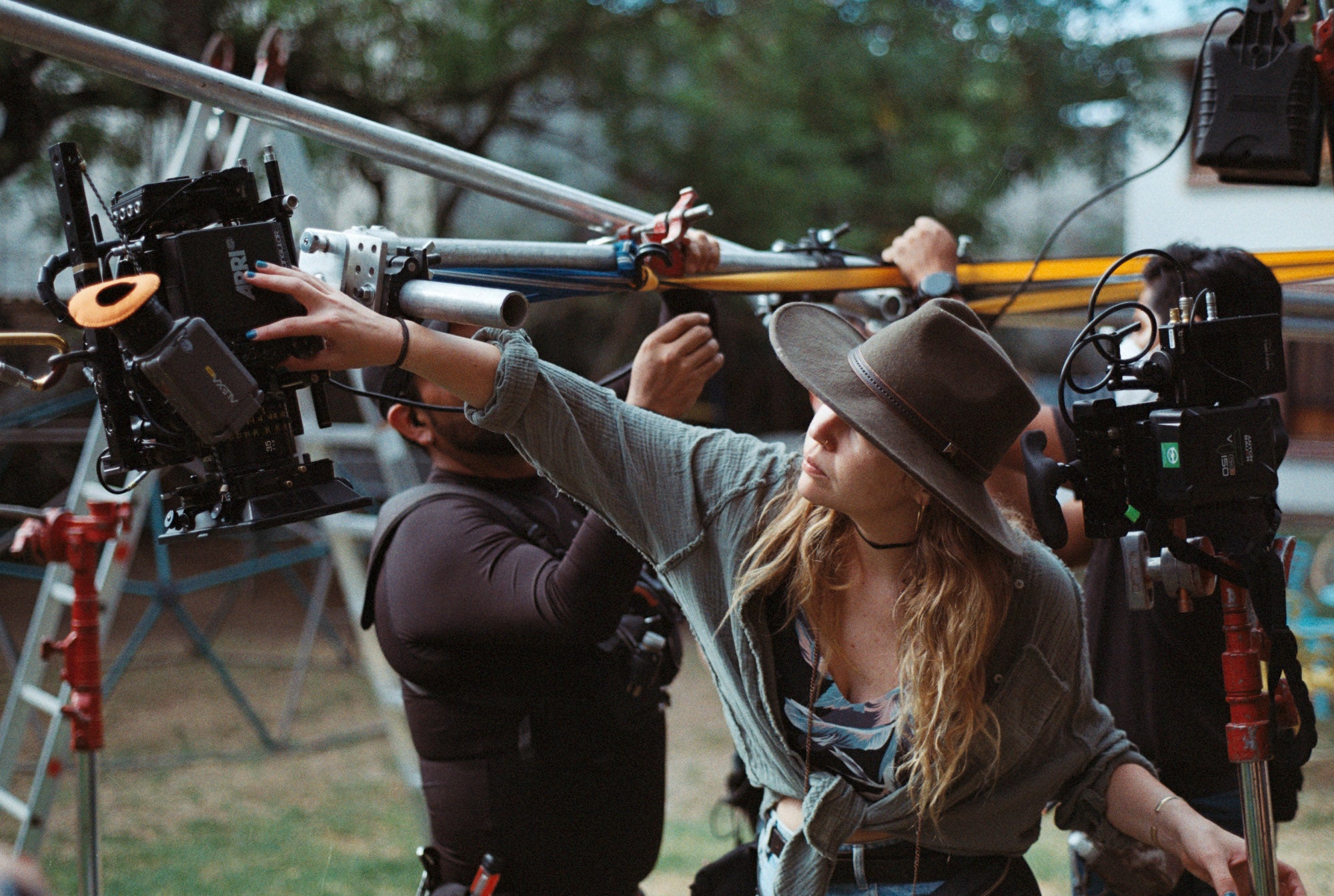 Between Takes with Alexandra Bas – BORN RIVAL